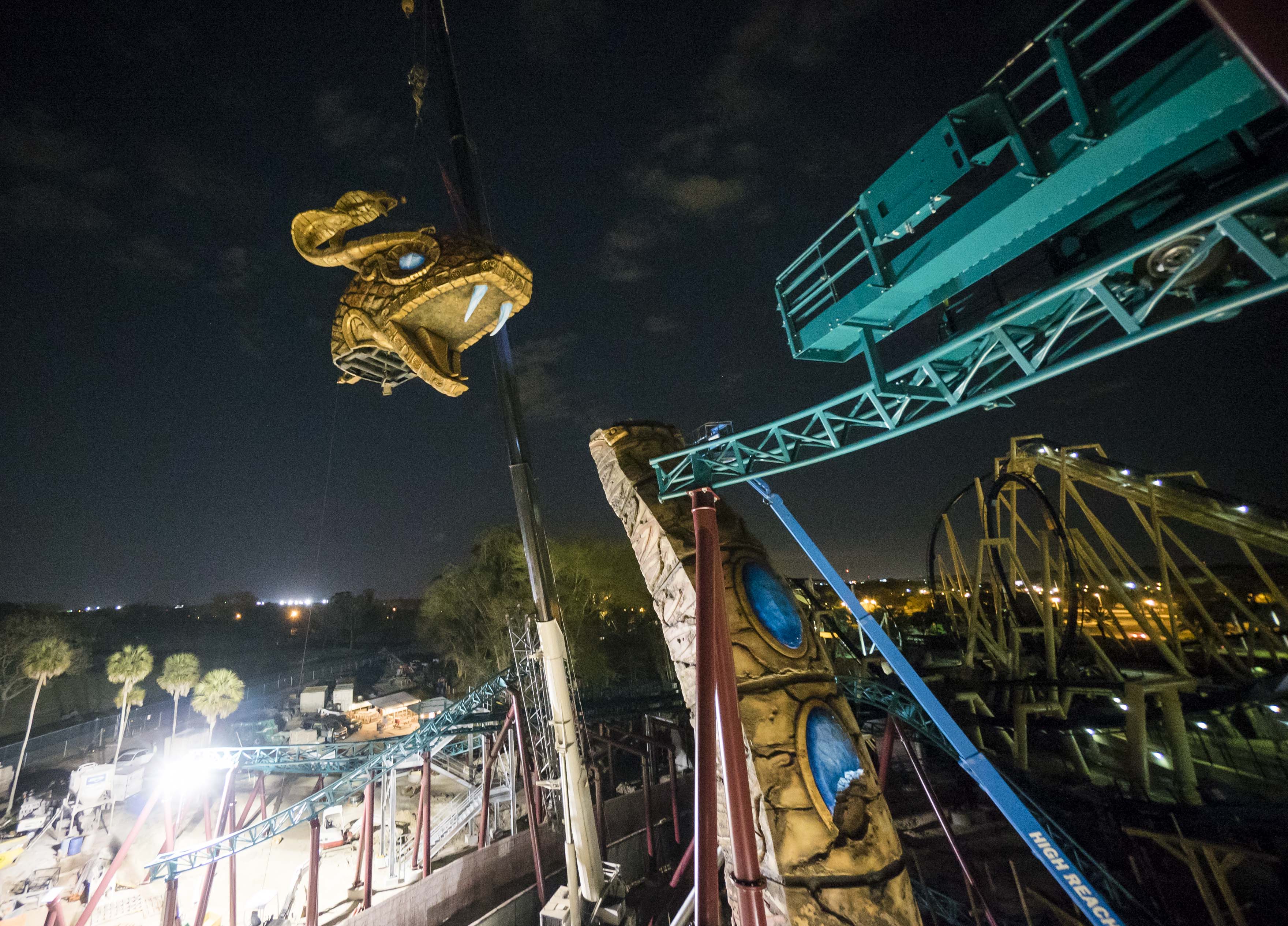 Cobra’s Curse Coils Up, Installs Highest Points of Ride - CoasterMedia.net